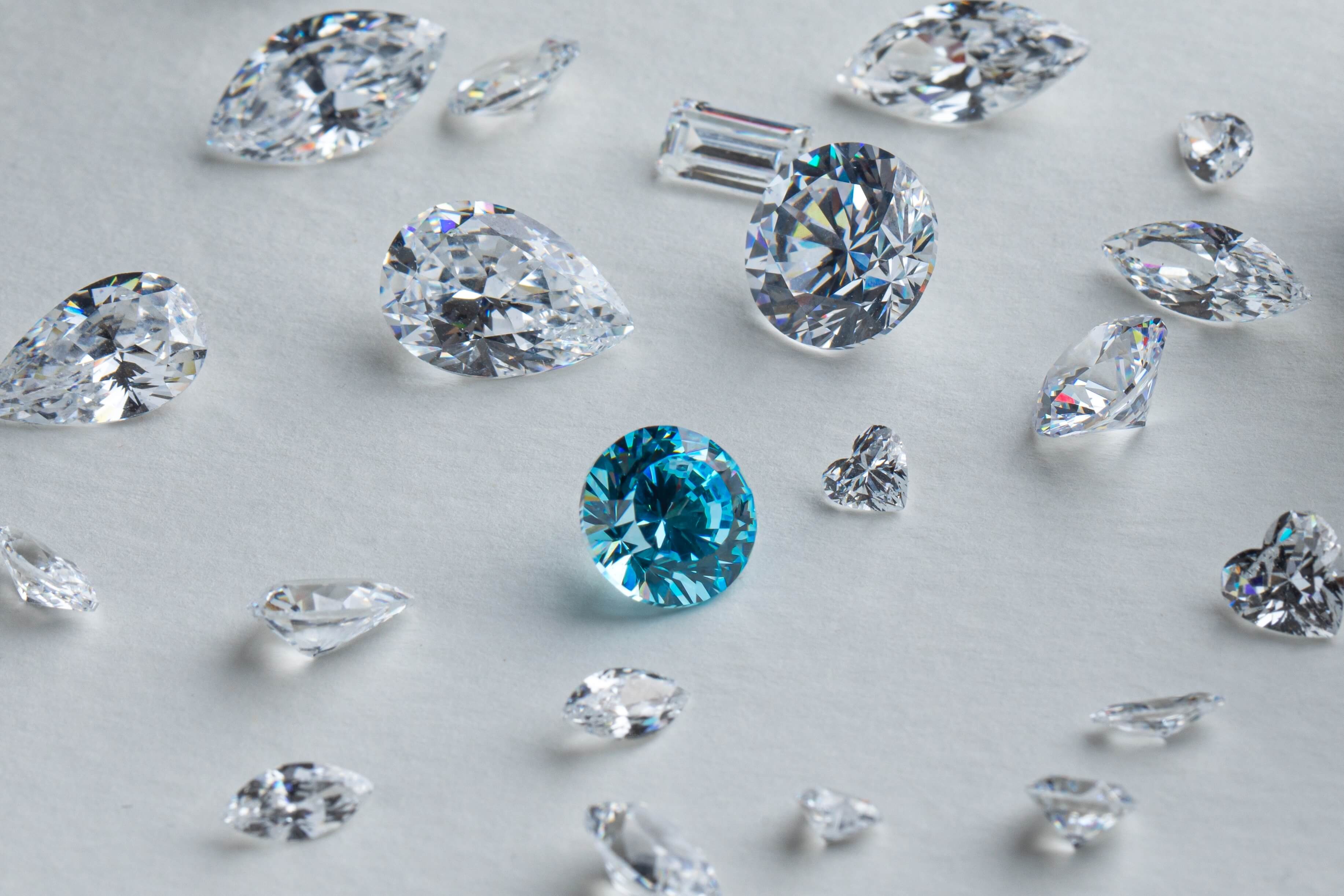 Find Your Perfect Diamond Shape: A Guide for Every Finger – Nnamdi The ...